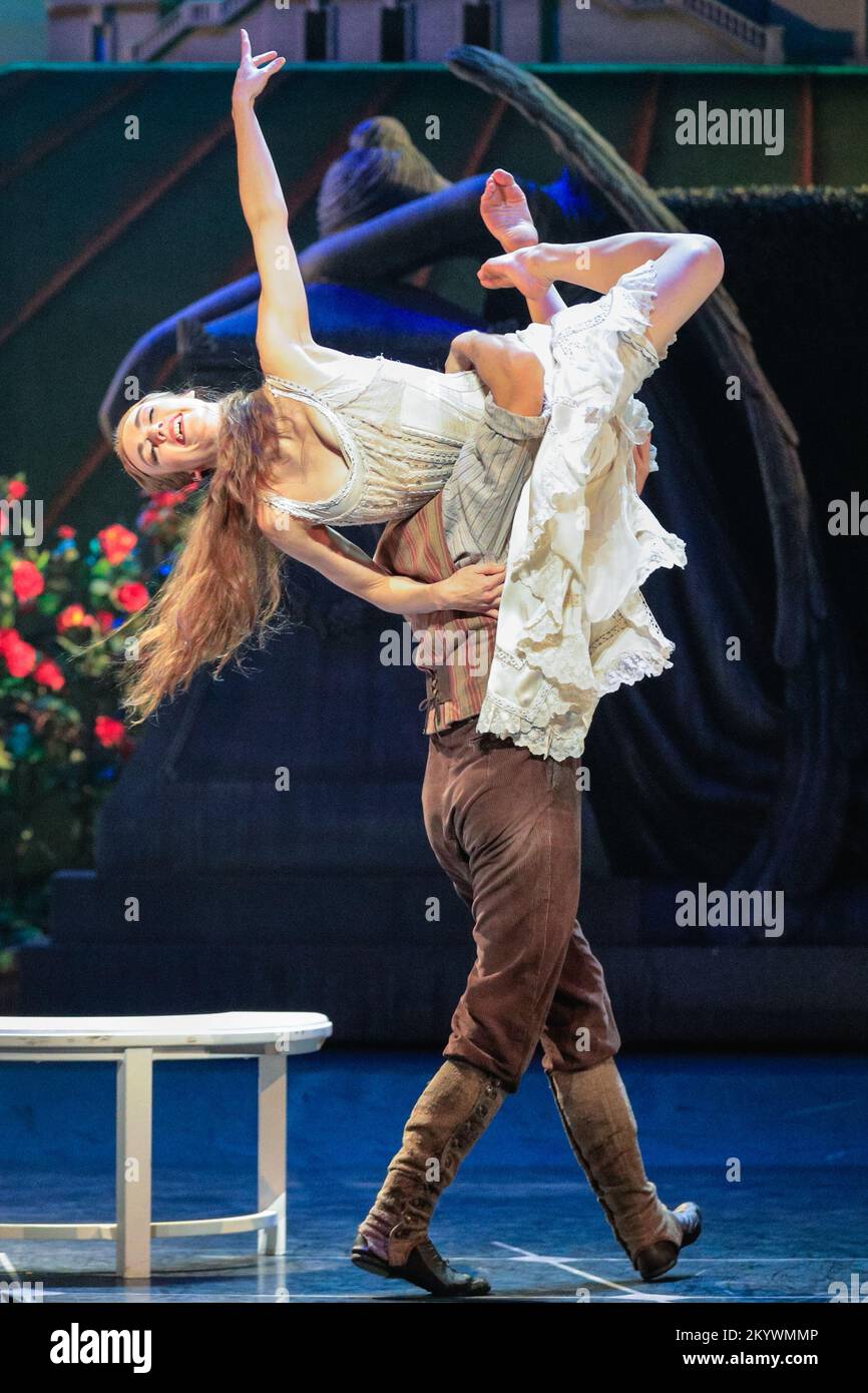 London, UK. 02nd Dec, 2022. Act 2 scene with Katrina Lyndon as Aurora and Stephen Murray as Leo ...