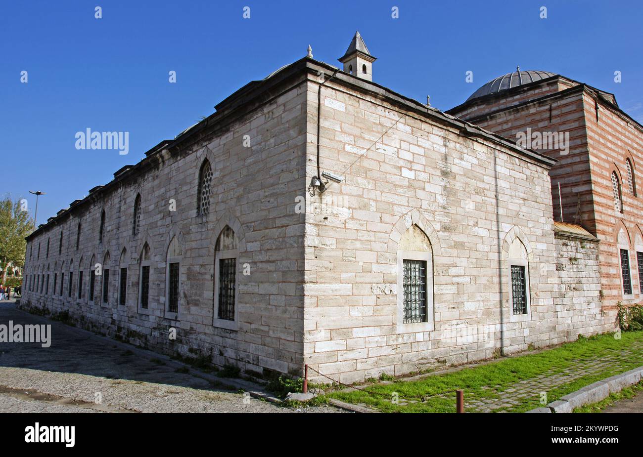 Sultan Beyazit Mosque and Complex - Istanbul - TURKEY Stock Photo - Alamy