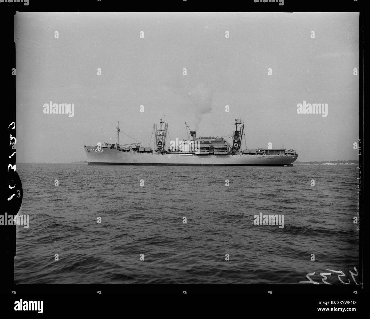 APA-249 Francis Marion [19-NN-APA-249 Francis Marion-163127] , Ships ...