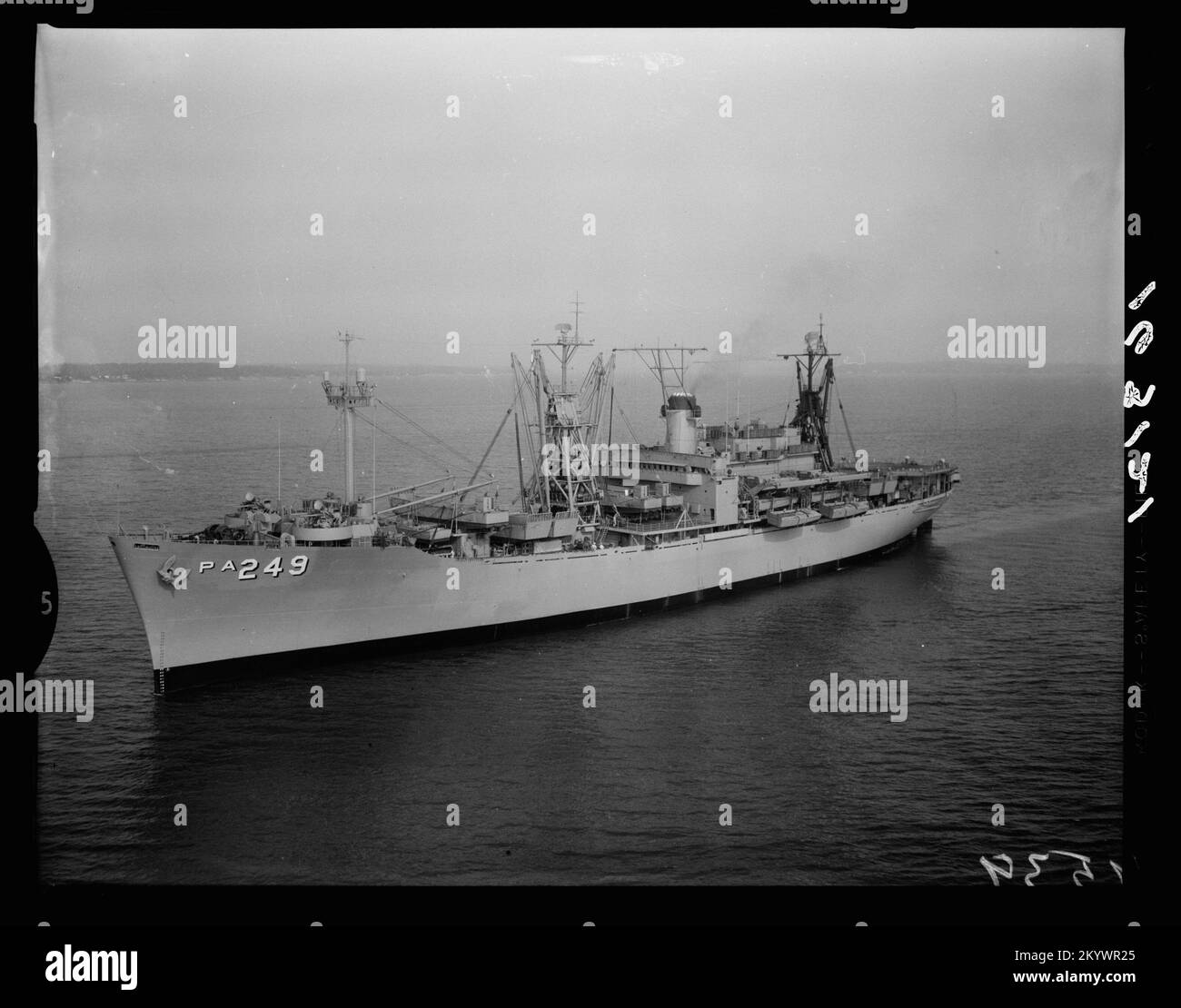 APA-249 Francis Marion [19-NN-APA-249 Francis Marion-163121] , Ships ...