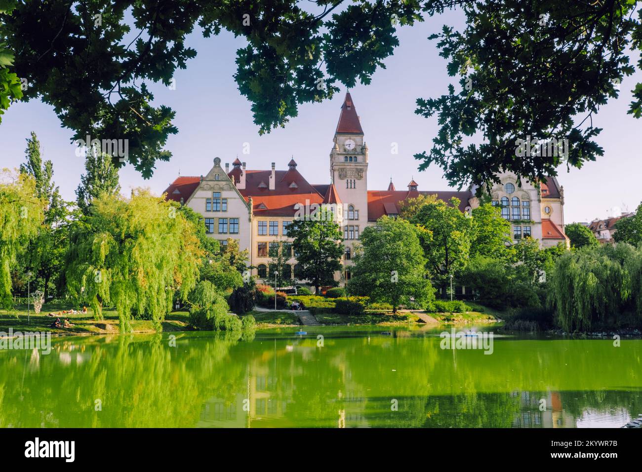 Faculty of science and technology hi-res stock photography and images - Alamy