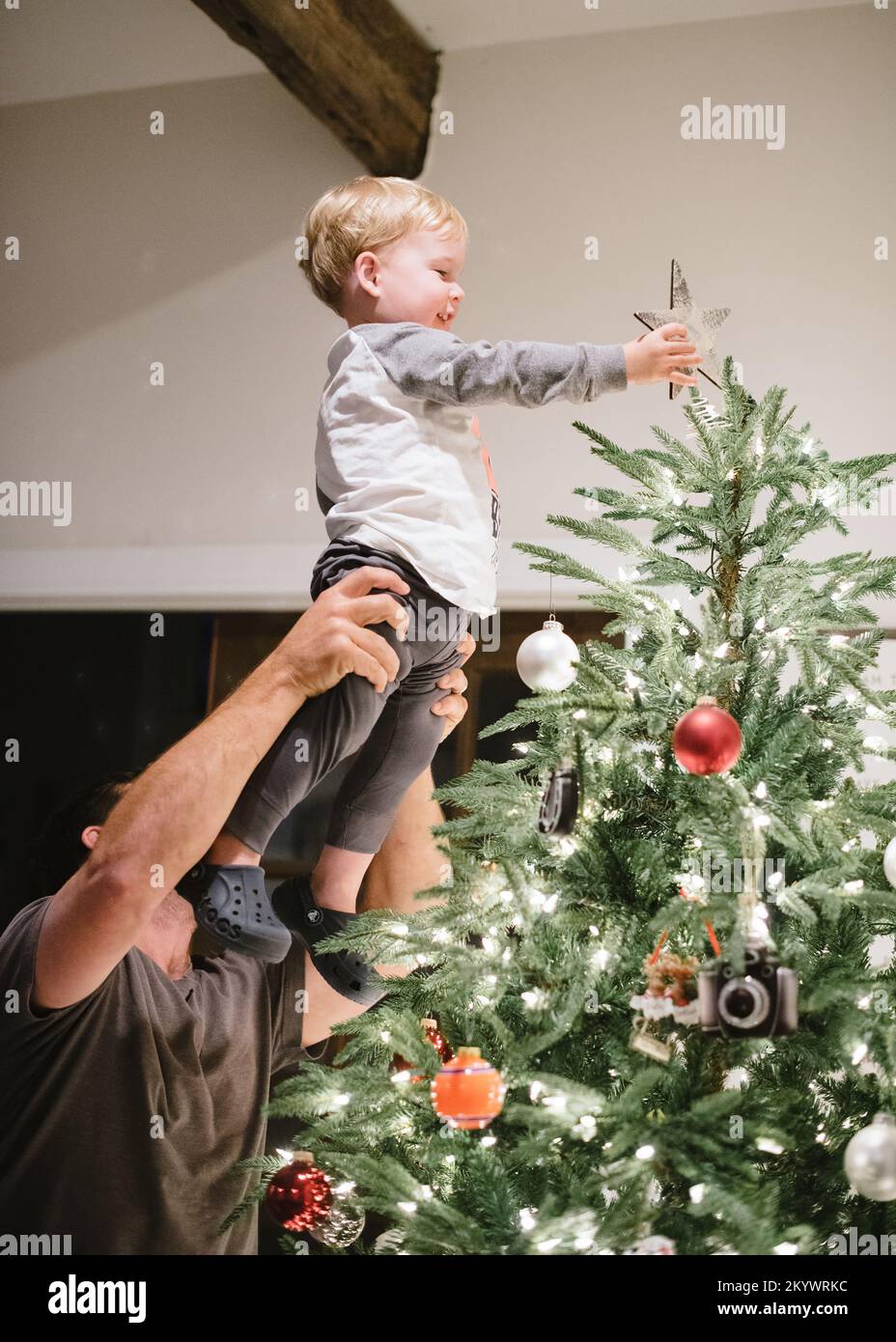 Placing star hi-res stock photography and images - Alamy