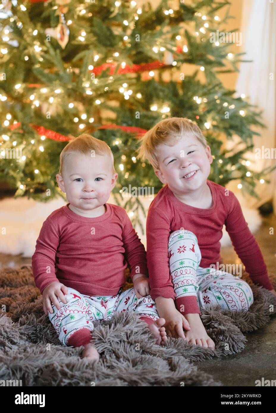 Sibling Christmas Photography