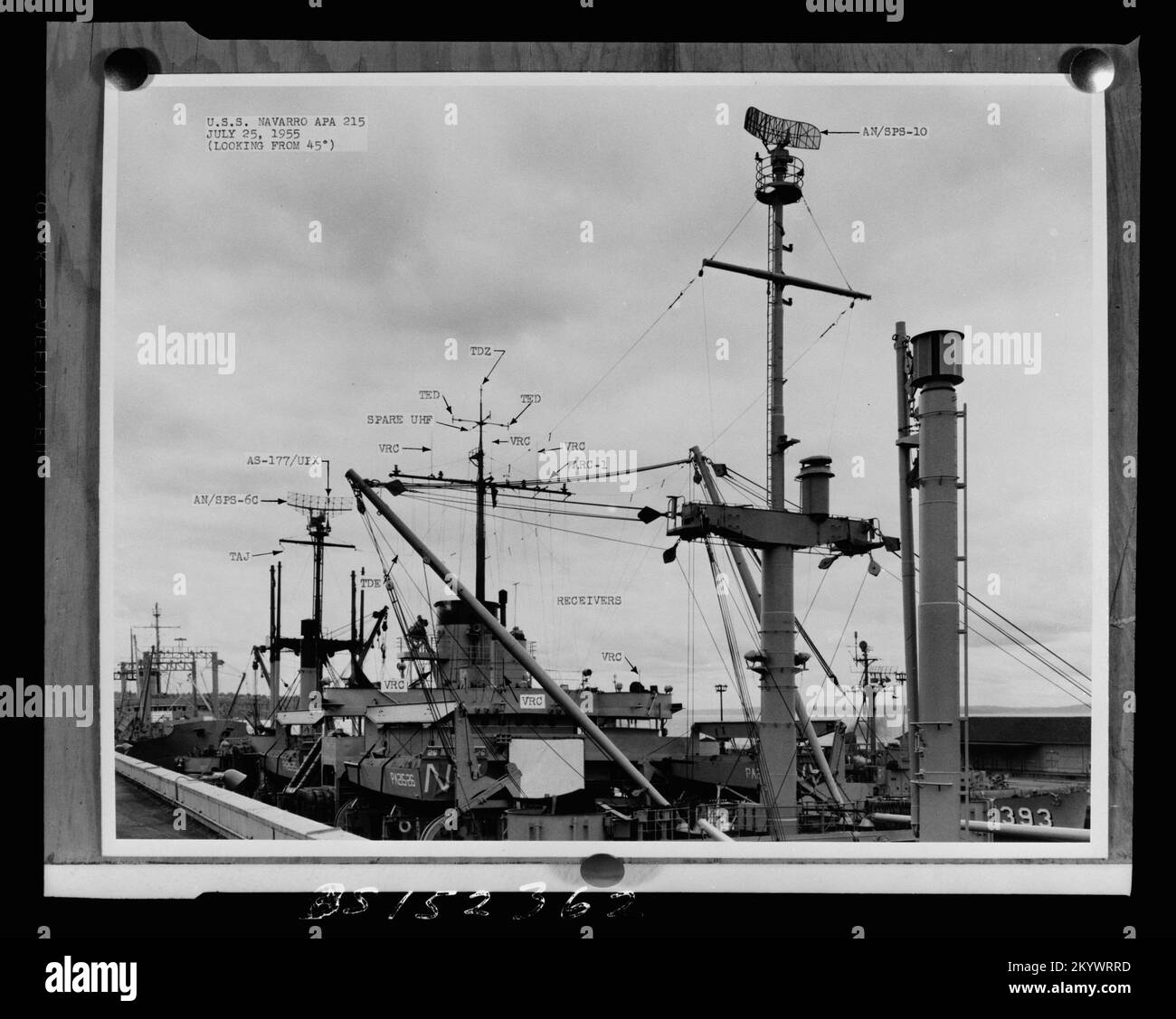 APA-215 Navarro , Ships, Naval Vessels, Boats, Naval History, Navy ...