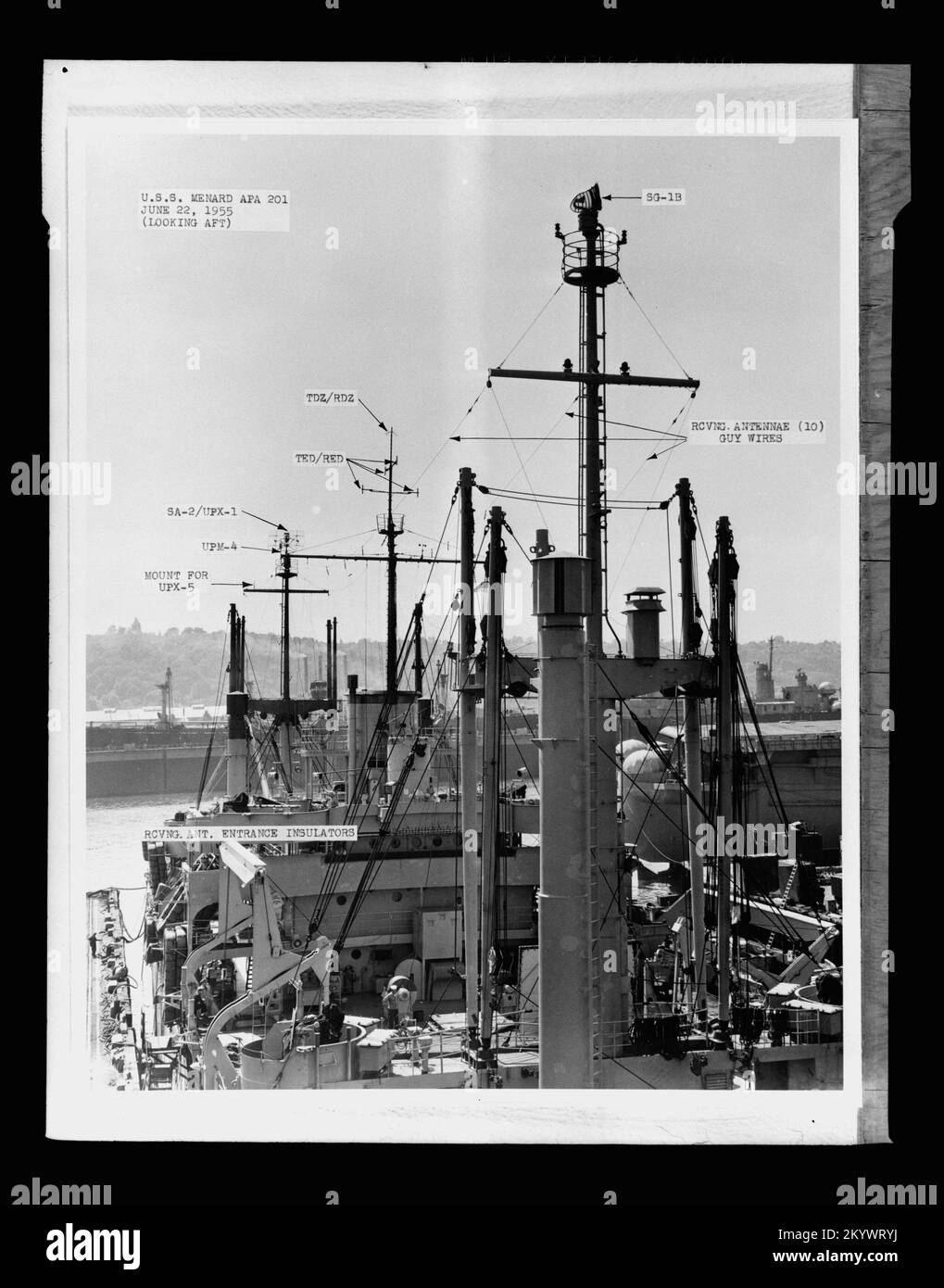 APA-201 Menard , Ships, Naval Vessels, Boats, Naval History, Navy Stock ...