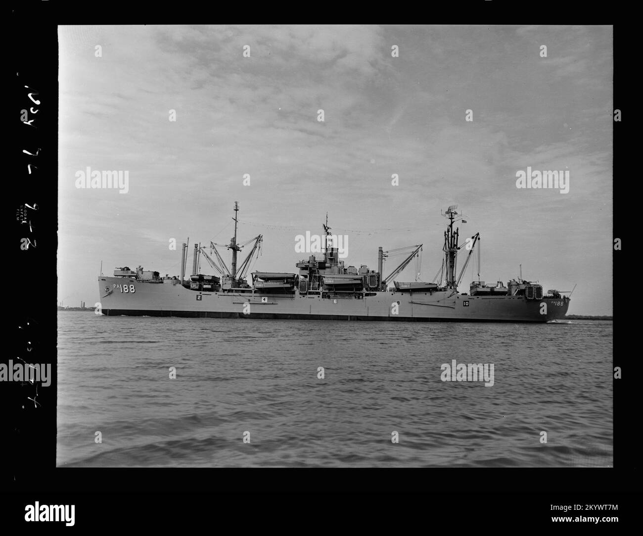 APA-188 Olmsted , Ships, Naval Vessels, Boats, Naval History, Navy ...