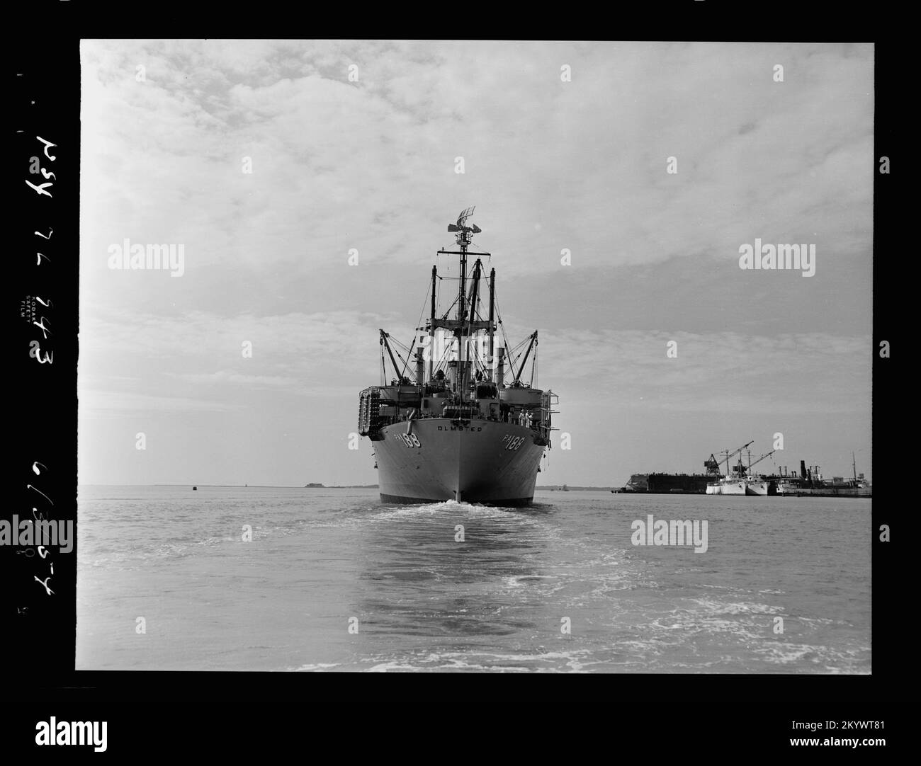 APA-188 Olmsted , Ships, Naval Vessels, Boats, Naval History, Navy ...