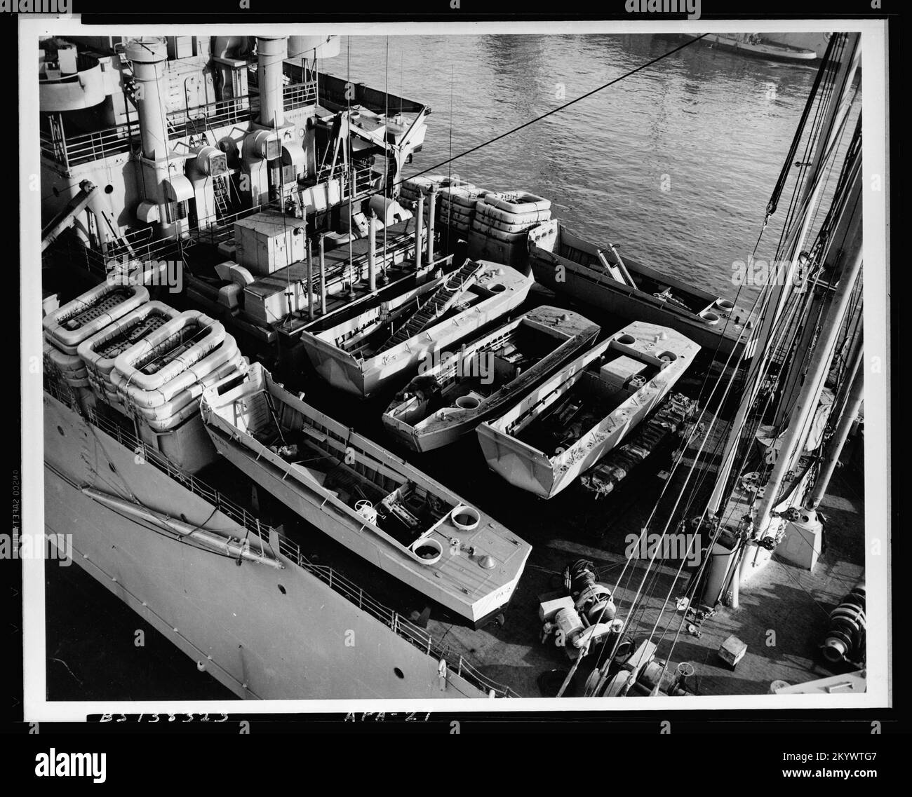 APA-27 George Clymer [19-NN-APA-27 George Clymer-138323] , Ships, Naval ...