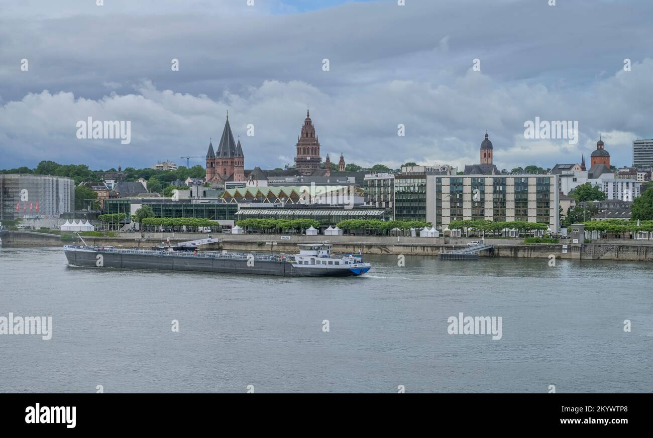 Rheinufer hi-res stock photography and images - Alamy