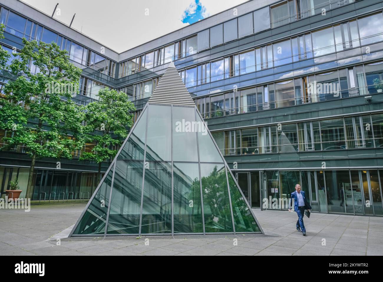 Abgeordnetenhaus landtag rheinland pfalz hi-res stock photography and ...