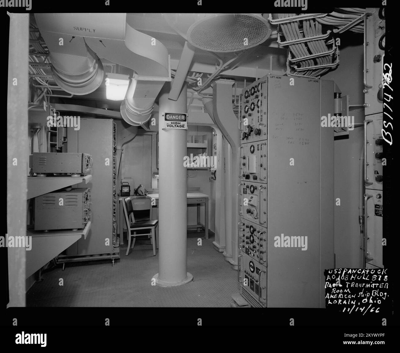 AO-108 Pawcatuck , Ships, Naval Vessels, Boats, Naval History, Navy ...