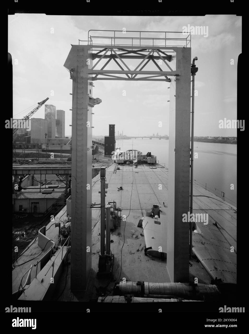 AO-105 Mispillion [19-NN-AO-105 Mispillion-19-NN-244-31] , Ships, Naval ...