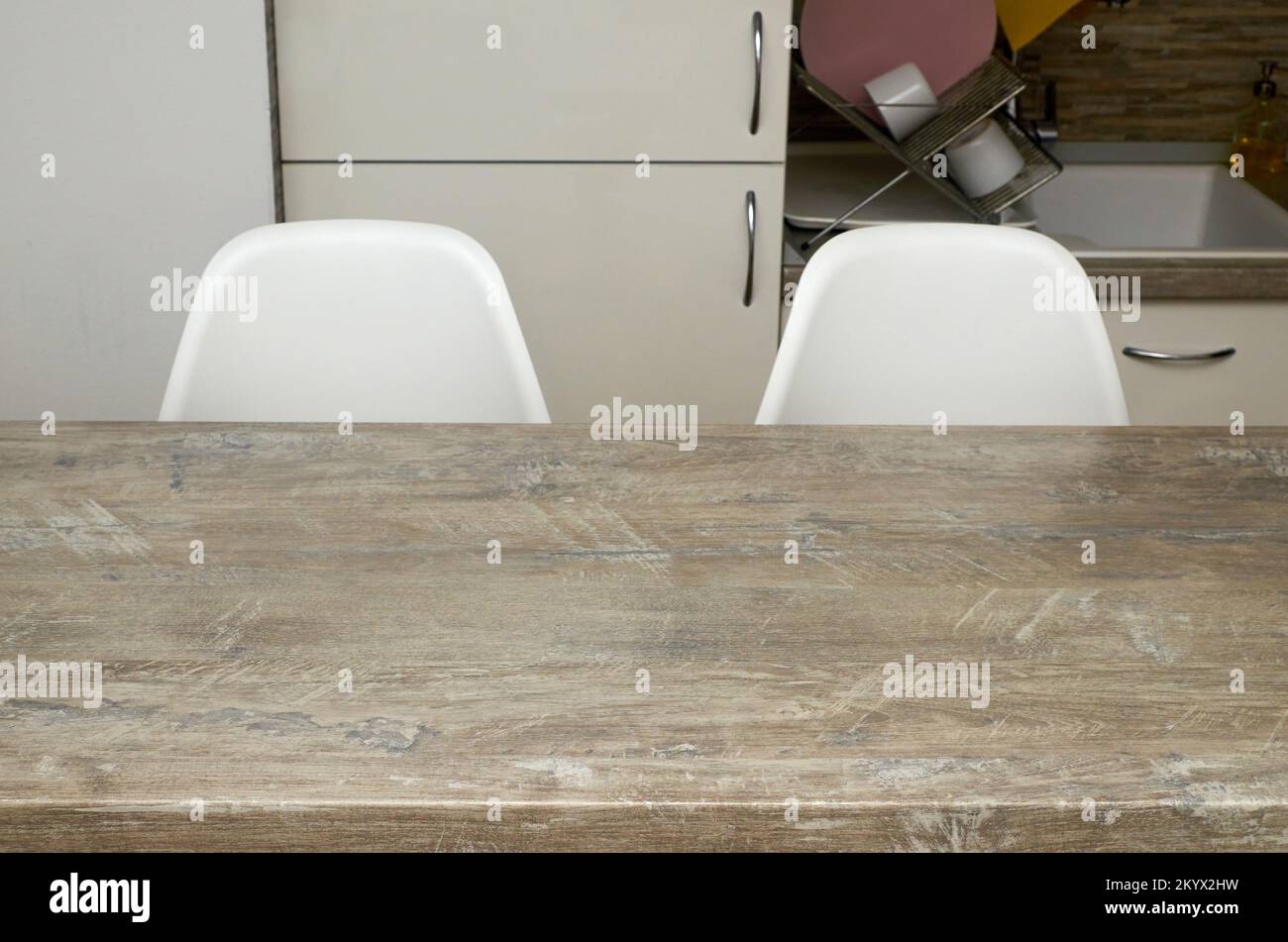 Part empty table two hi-res stock photography and images - Alamy