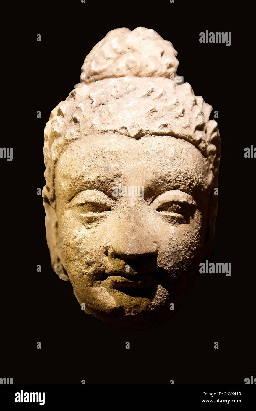 Ruins of Lord Buddha Statue Stock Photo - Alamy
