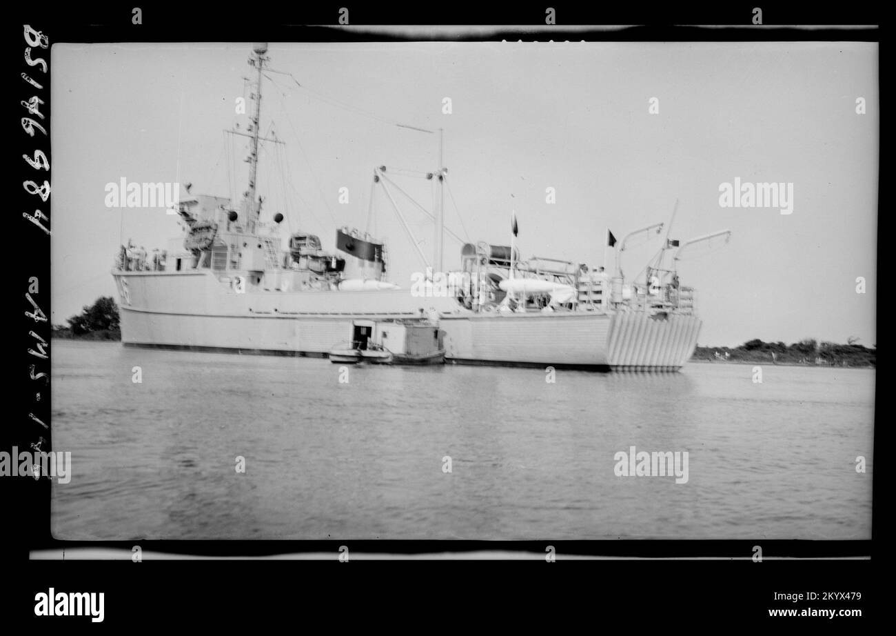 AMS-146 , Ships, Naval Vessels, Boats, Naval History, Navy Stock Photo ...