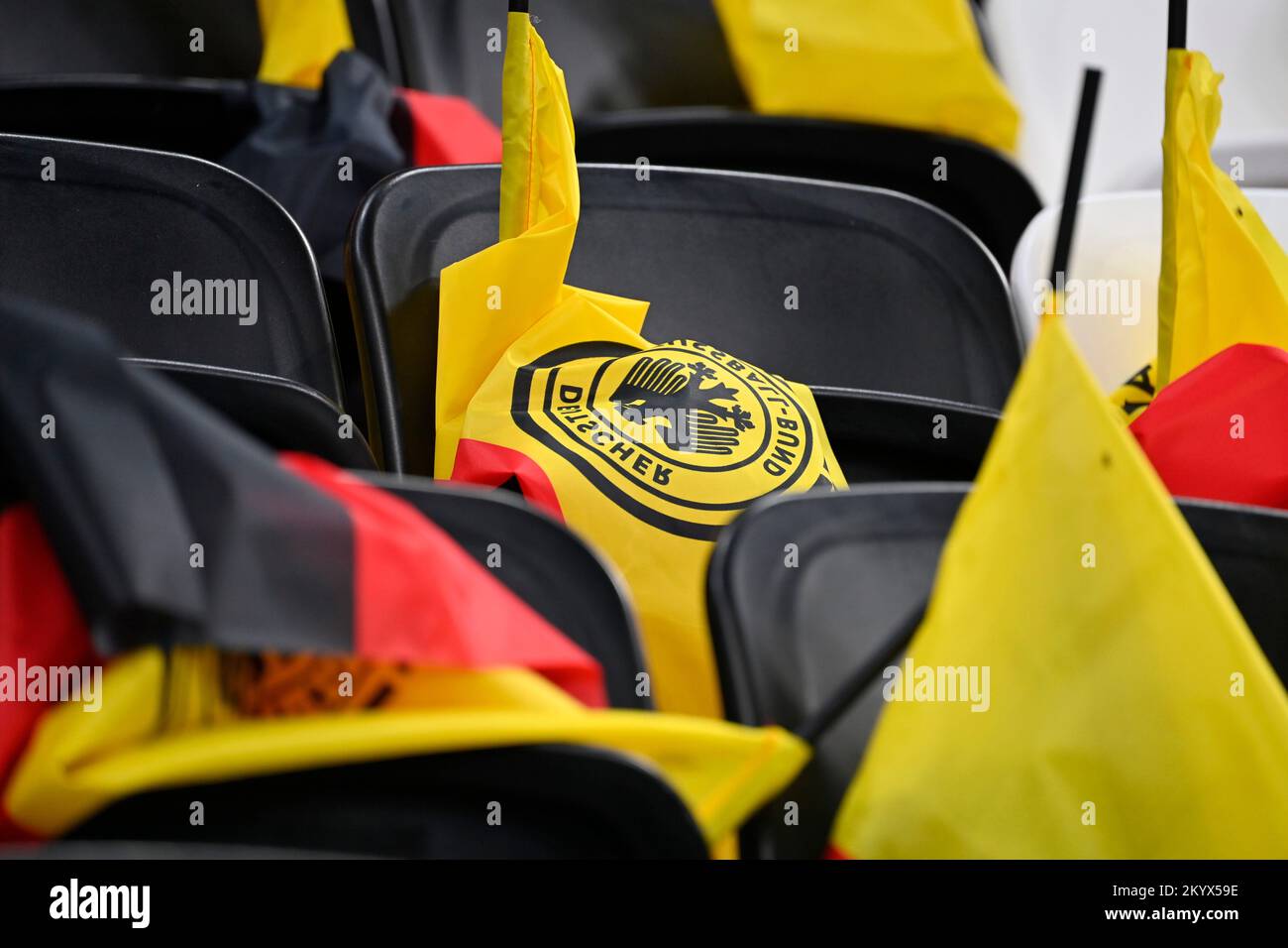 Al Khor, Katar. 01st Dec, 2022. Edge motif, feature. Abandoned flags ...