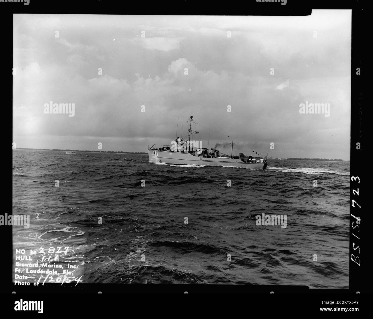 AMS-111 , Ships, Naval Vessels, Boats, Naval History, Navy Stock Photo ...
