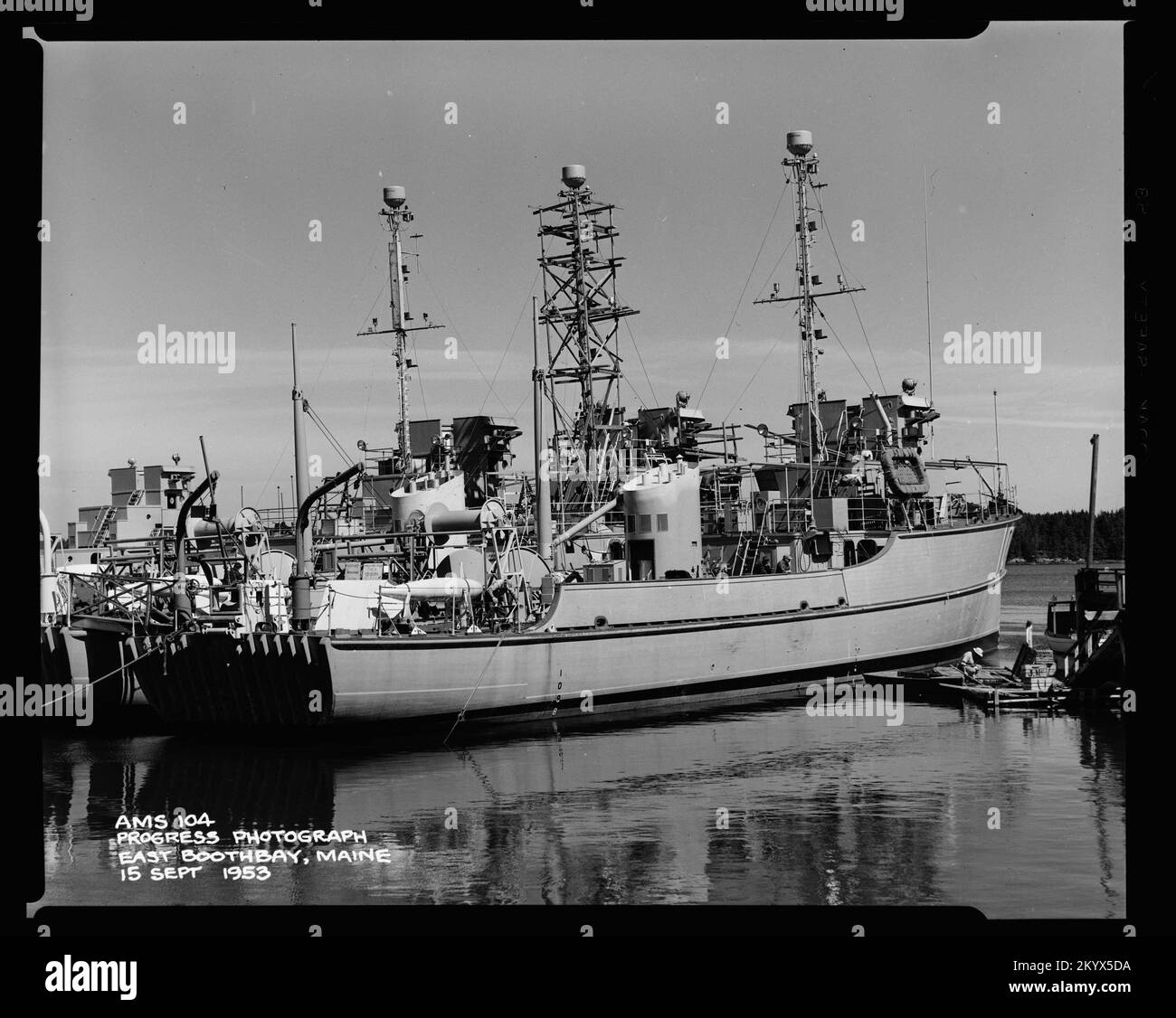 AMS-104 , Ships, Naval Vessels, Boats, Naval History, Navy Stock Photo ...