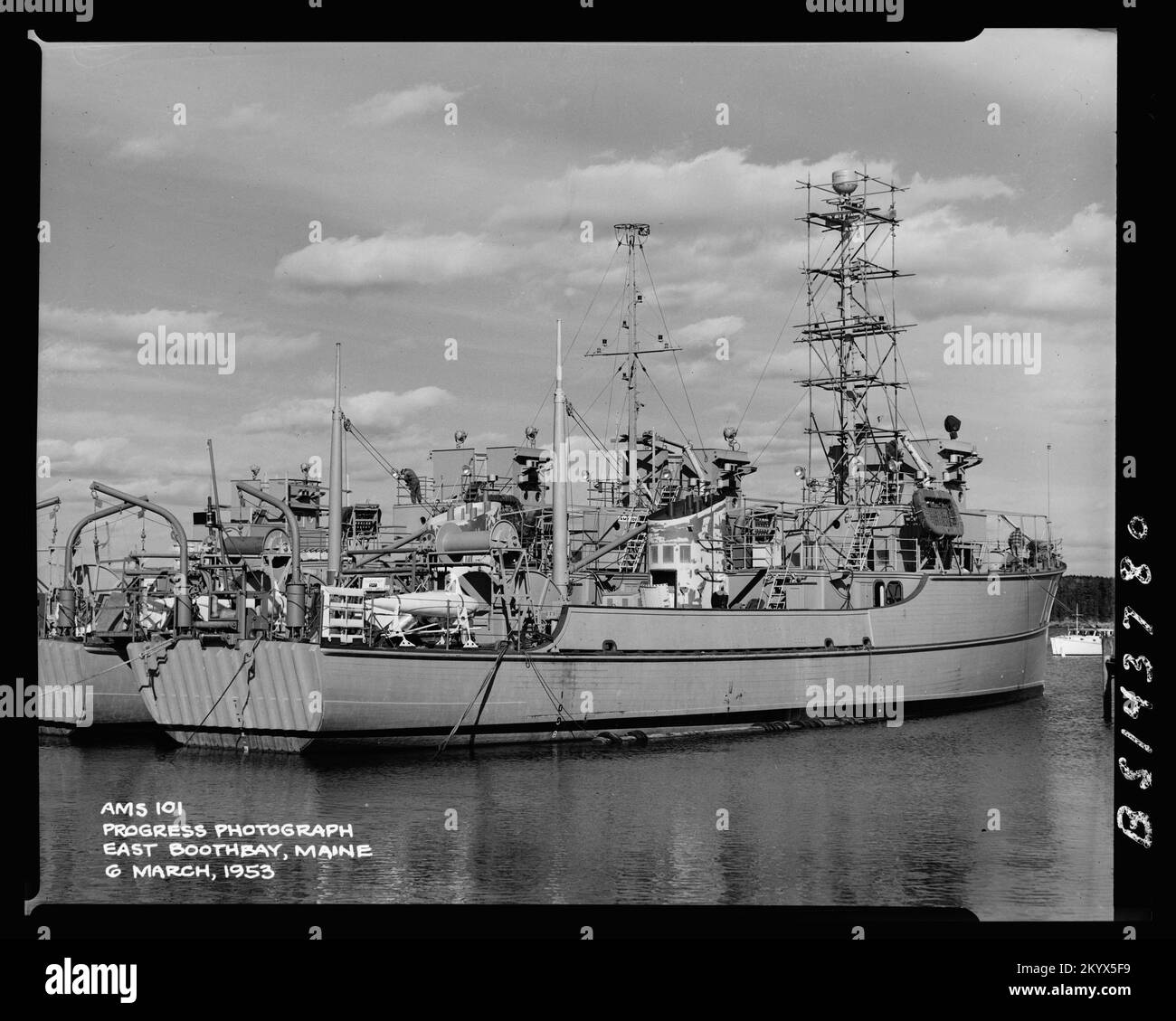 AMS-101 , Ships, Naval Vessels, Boats, Naval History, Navy Stock Photo ...