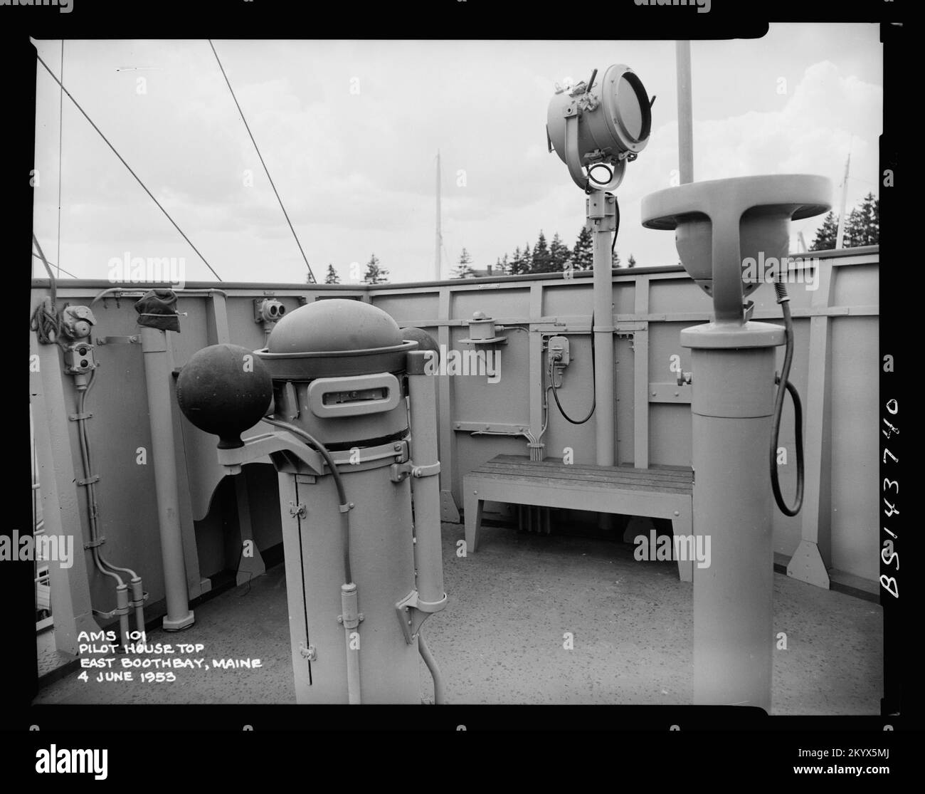 AMS-101 , Ships, Naval Vessels, Boats, Naval History, Navy Stock Photo ...