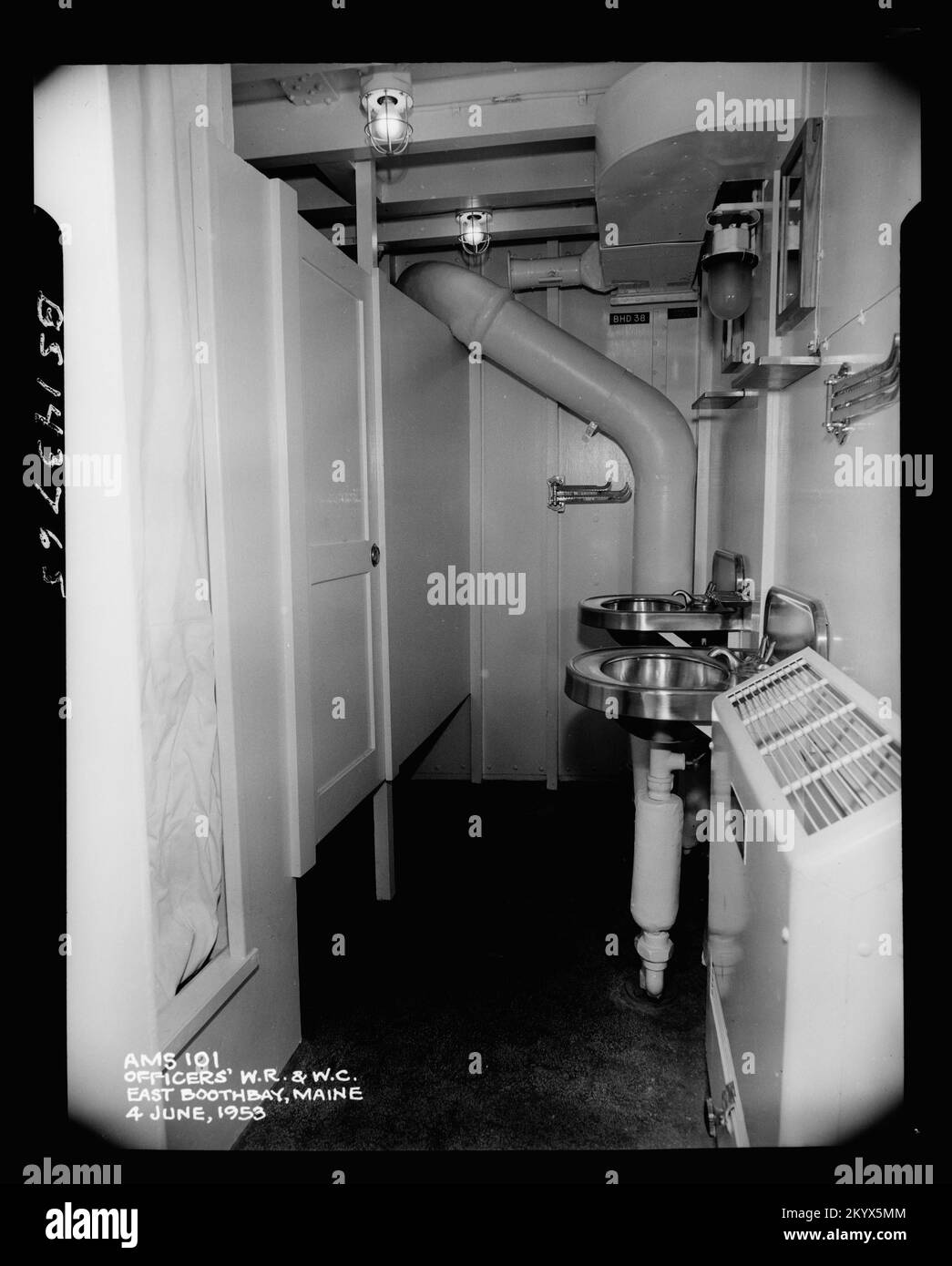 AMS-101 , Ships, Naval Vessels, Boats, Naval History, Navy Stock Photo ...