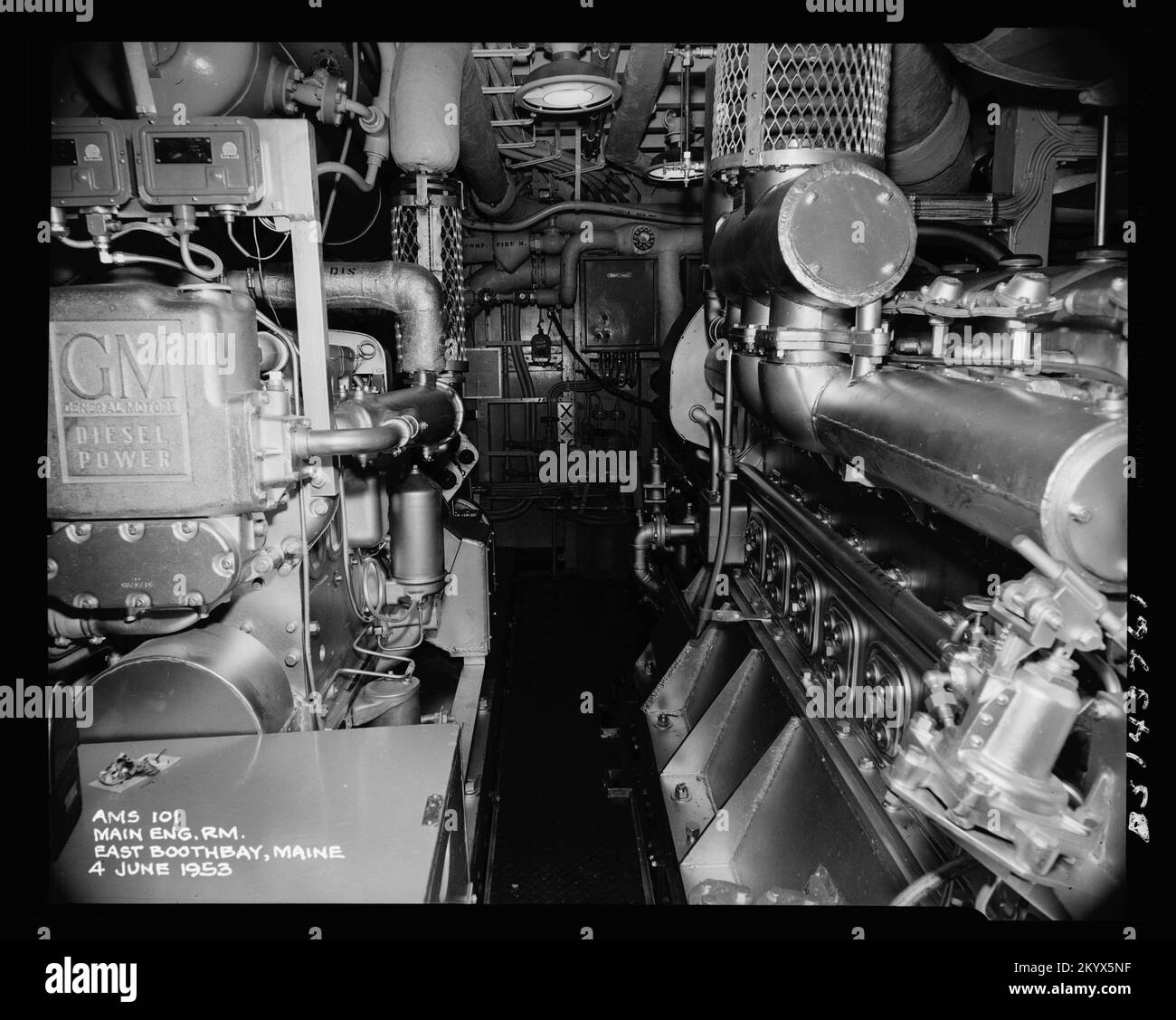 AMS-101 , Ships, Naval Vessels, Boats, Naval History, Navy Stock Photo ...