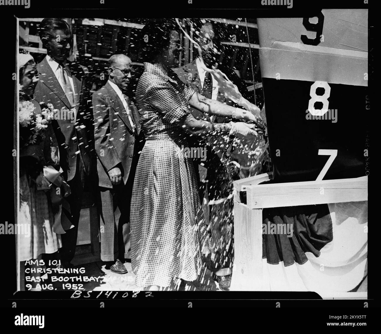 AMS-101 , Ships, Naval Vessels, Boats, Naval History, Navy Stock Photo ...