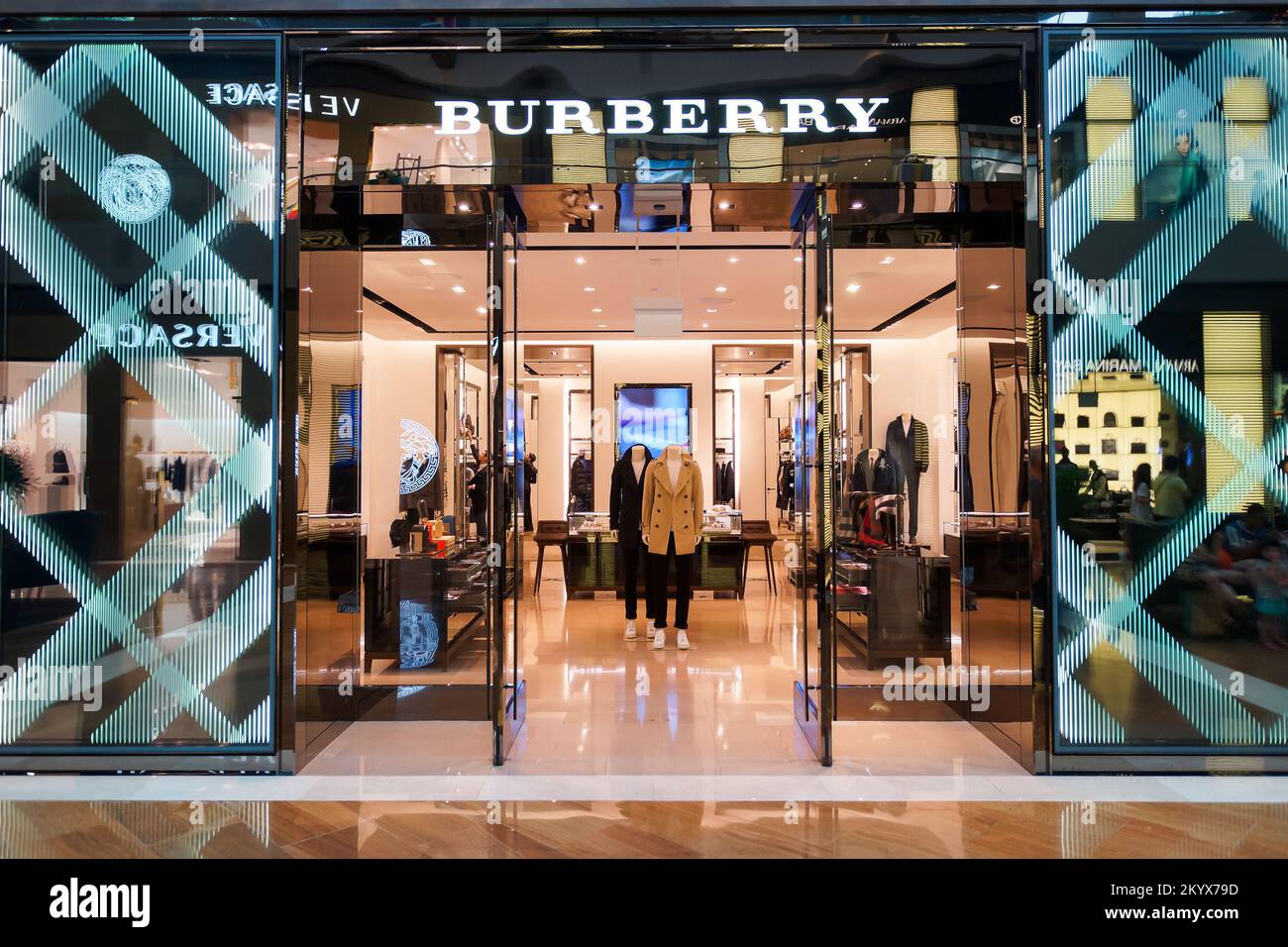 SINGAPORE - NOVEMBER 08, 2015: entrance to Burberry store. Burberry ...