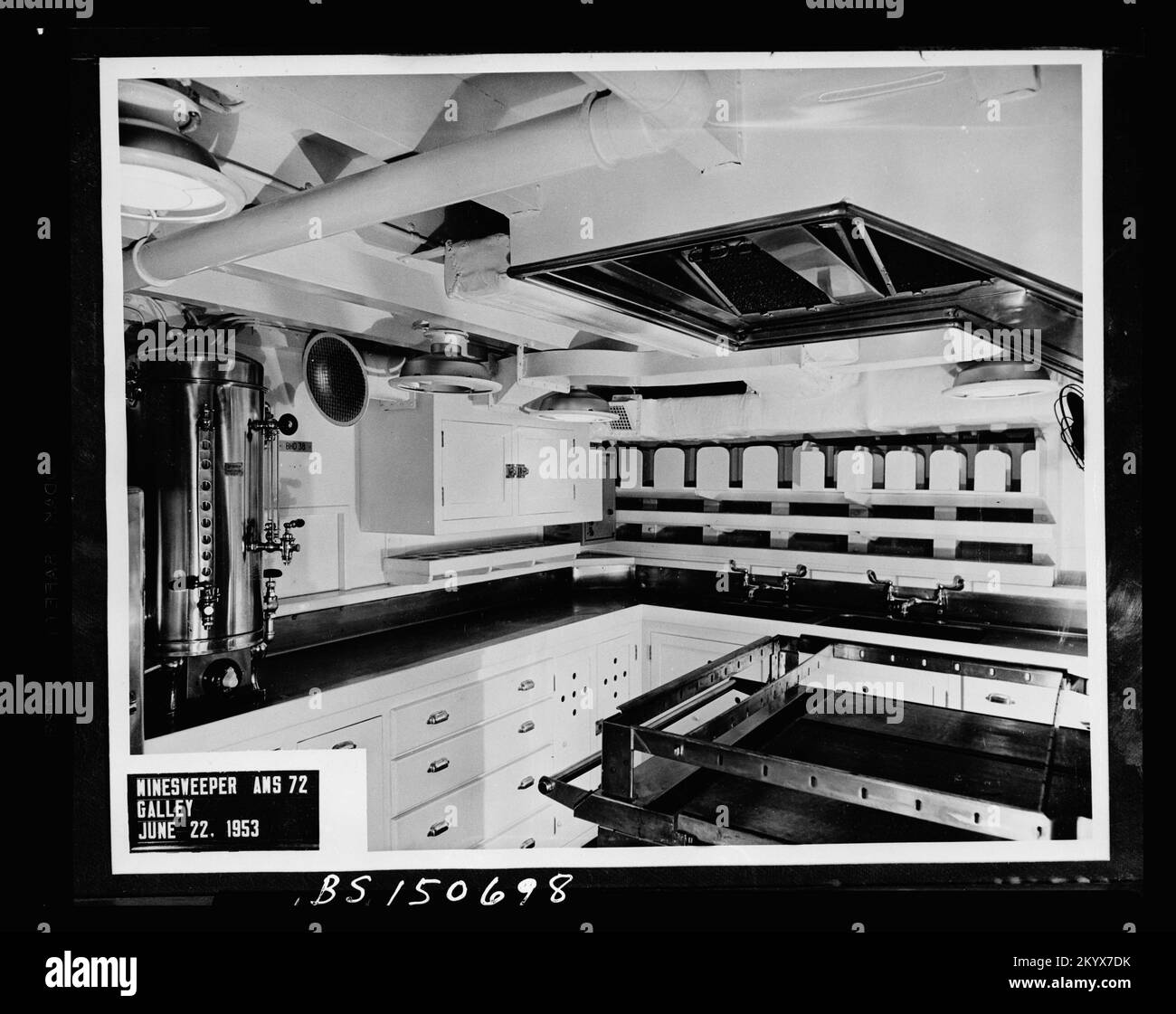 AMS-72 , Ships, Naval Vessels, Boats, Naval History, Navy Stock Photo ...