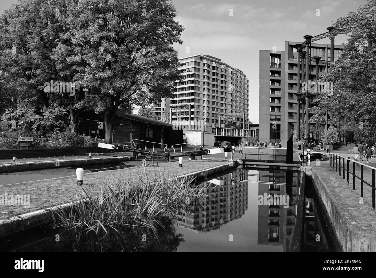 St Pancras Lock on the Regent's Canal, and Gasholder Park, King's Cross ...