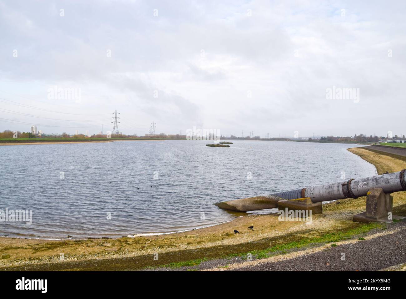 Walthamstow marsh nature reserve hi-res stock photography and images ...