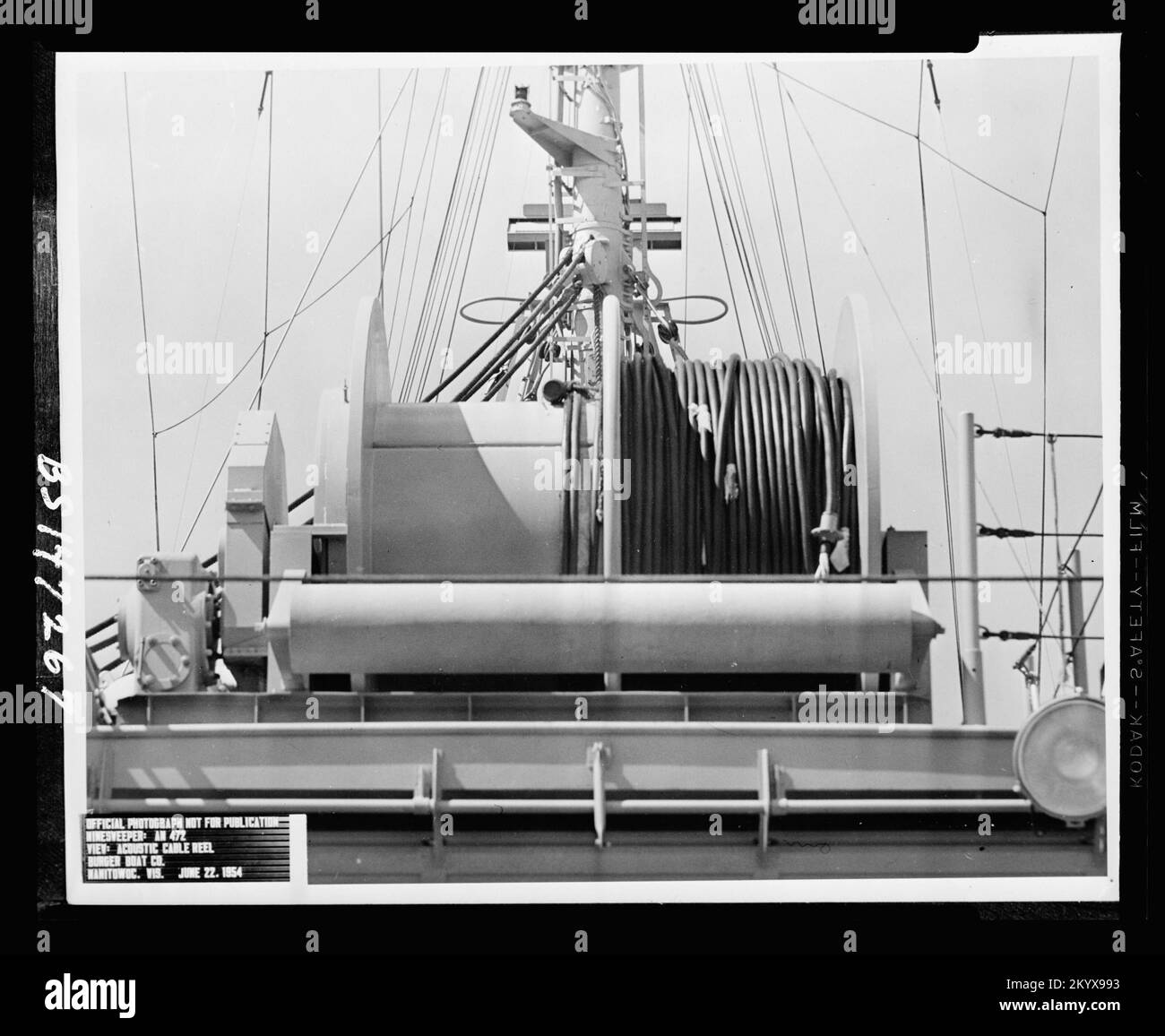 AM-472 Valor , Ships, Naval Vessels, Boats, Naval History, Navy Stock ...