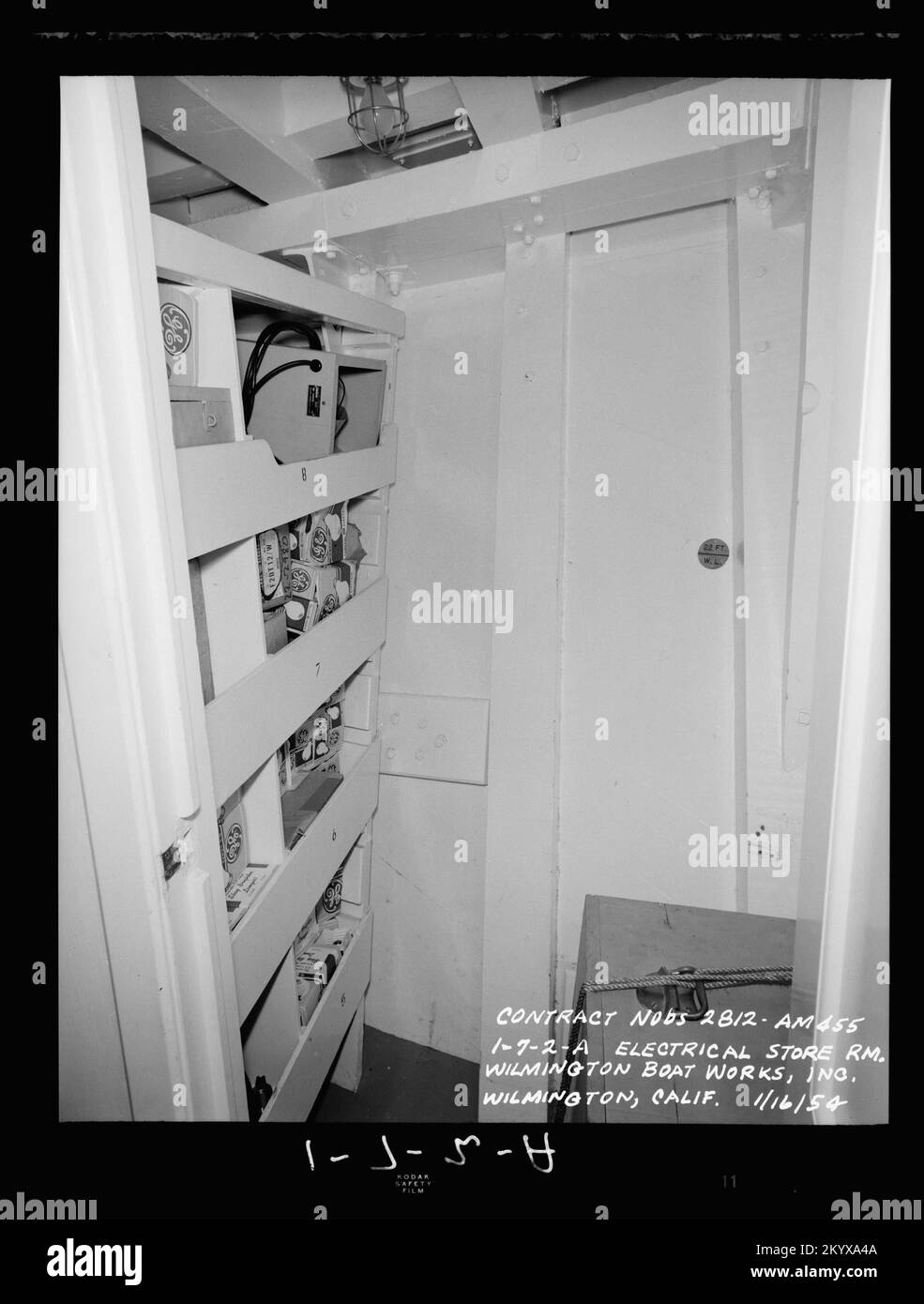 AM-455 , Ships, Naval Vessels, Boats, Naval History, Navy Stock Photo ...