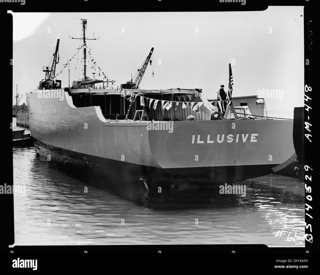 AM-448 Illusive , Ships, Naval Vessels, Boats, Naval History, Navy ...