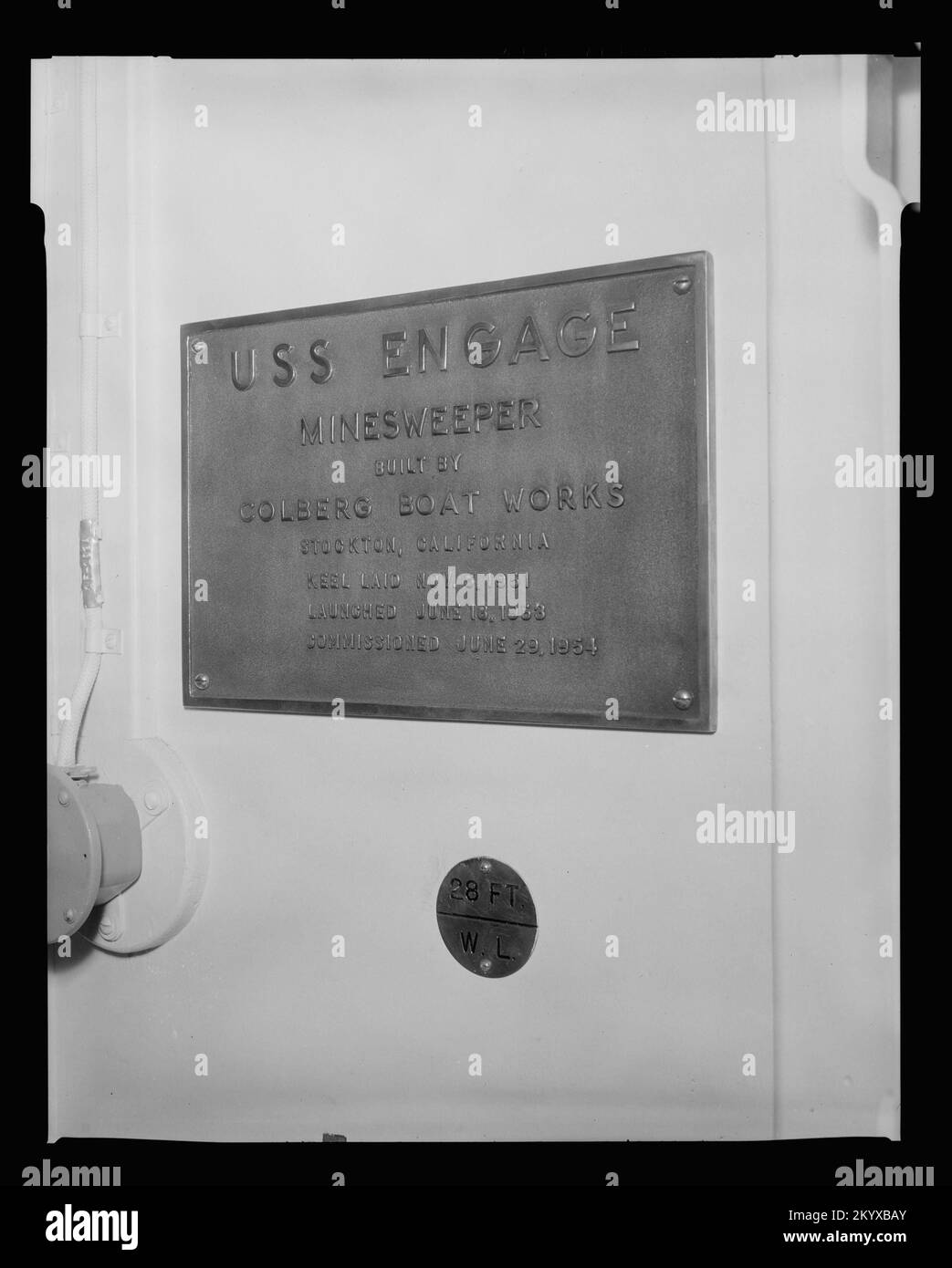 AM-434 Embattle , Ships, Naval Vessels, Boats, Naval History, Navy ...