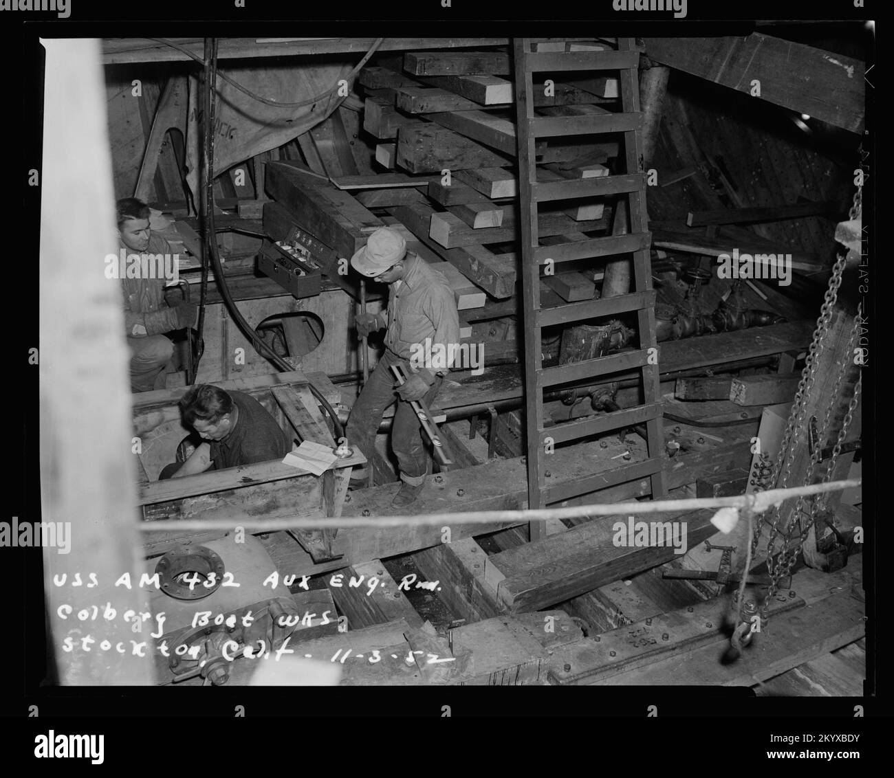 AM-432 Dynamic , Ships, Naval Vessels, Boats, Naval History, Navy Stock ...
