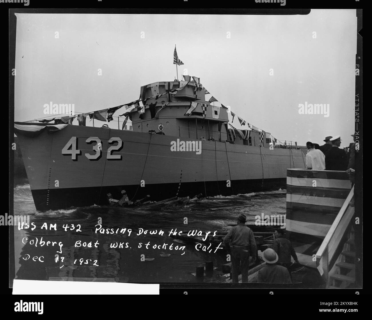 AM-432 Dynamic , Ships, Naval Vessels, Boats, Naval History, Navy Stock ...