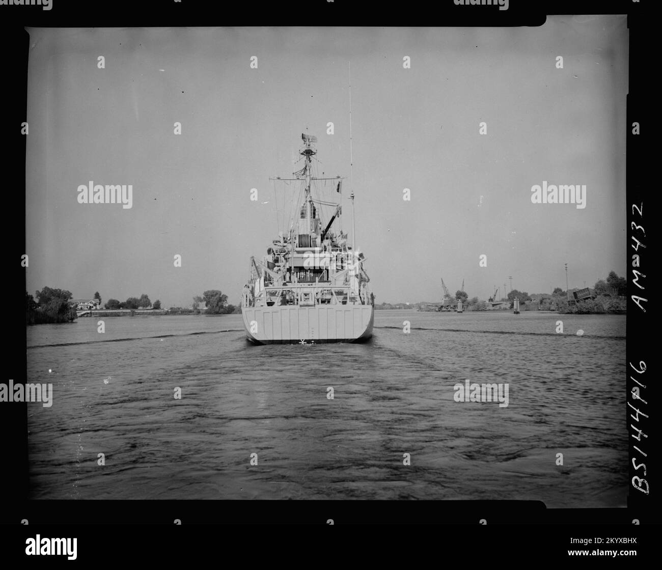 AM-432 Dynamic , Ships, Naval Vessels, Boats, Naval History, Navy Stock ...