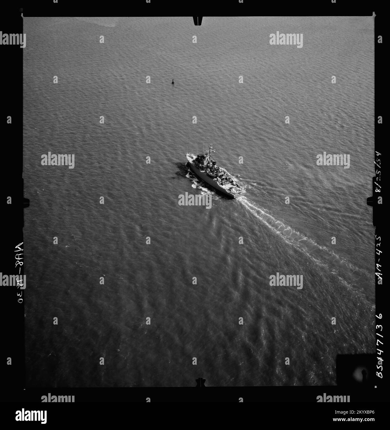 AM-425 Bulwark , Ships, Naval Vessels, Boats, Naval History, Navy Stock ...