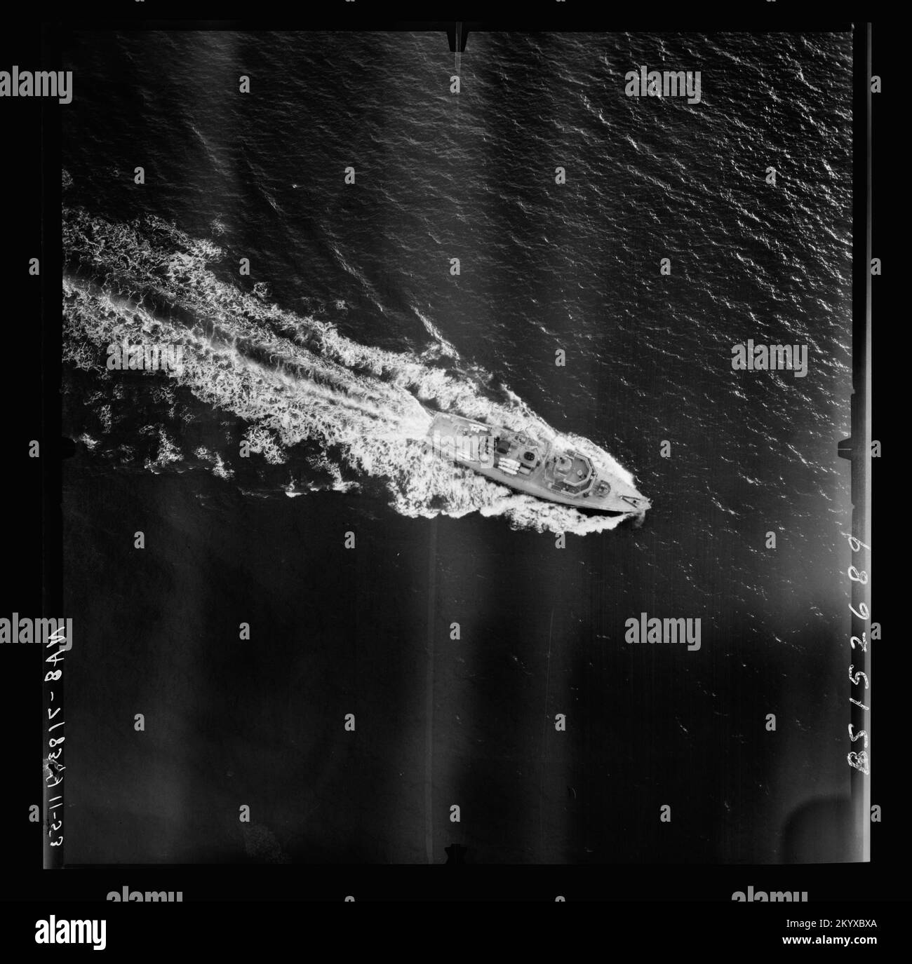 AM-425 Bulwark , Ships, Naval Vessels, Boats, Naval History, Navy Stock ...