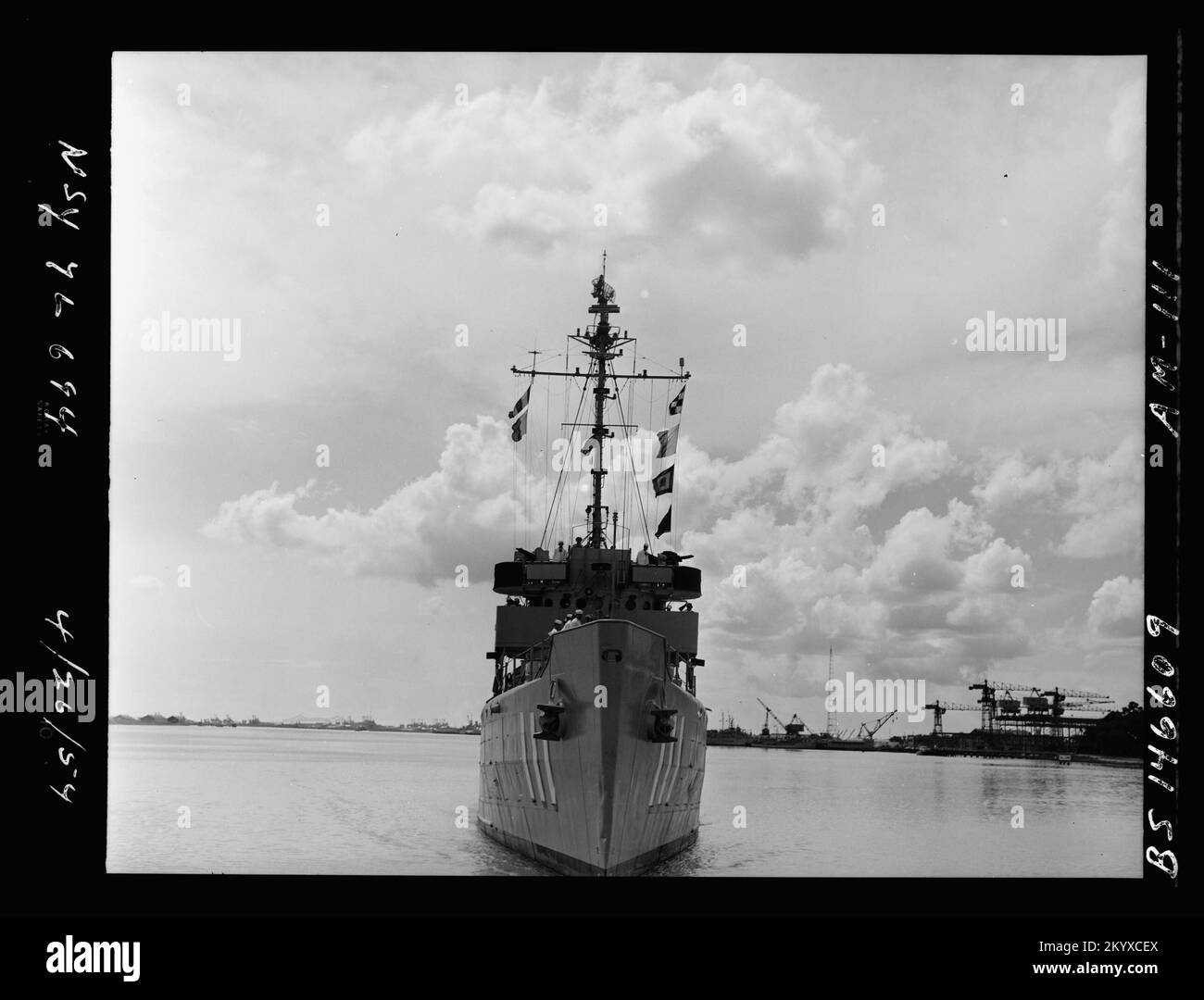 AM-111 Sage , Ships, Naval Vessels, Boats, Naval History, Navy Stock ...