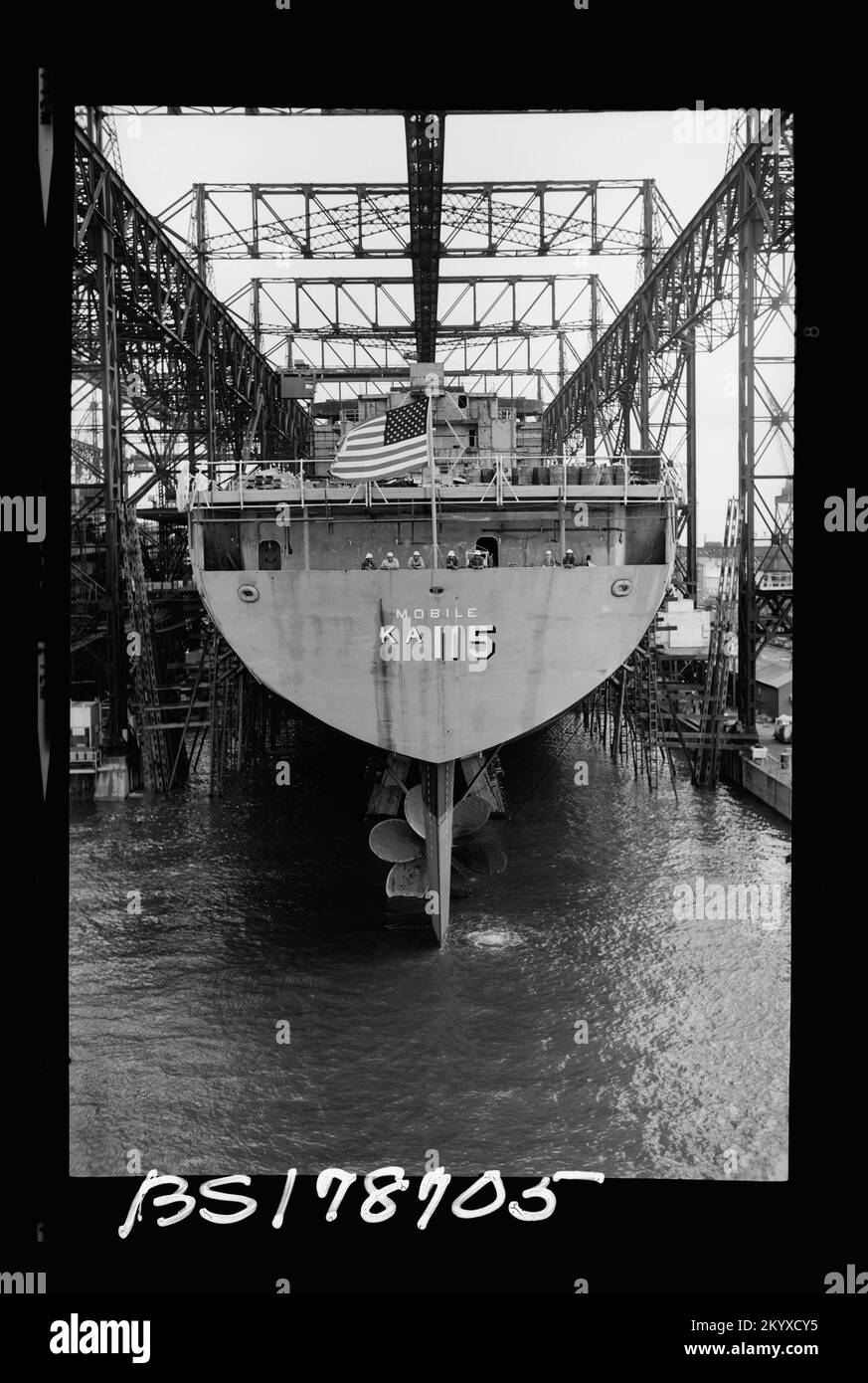 AKA-115 Mobile , Ships, Naval Vessels, Boats, Naval History, Navy Stock ...