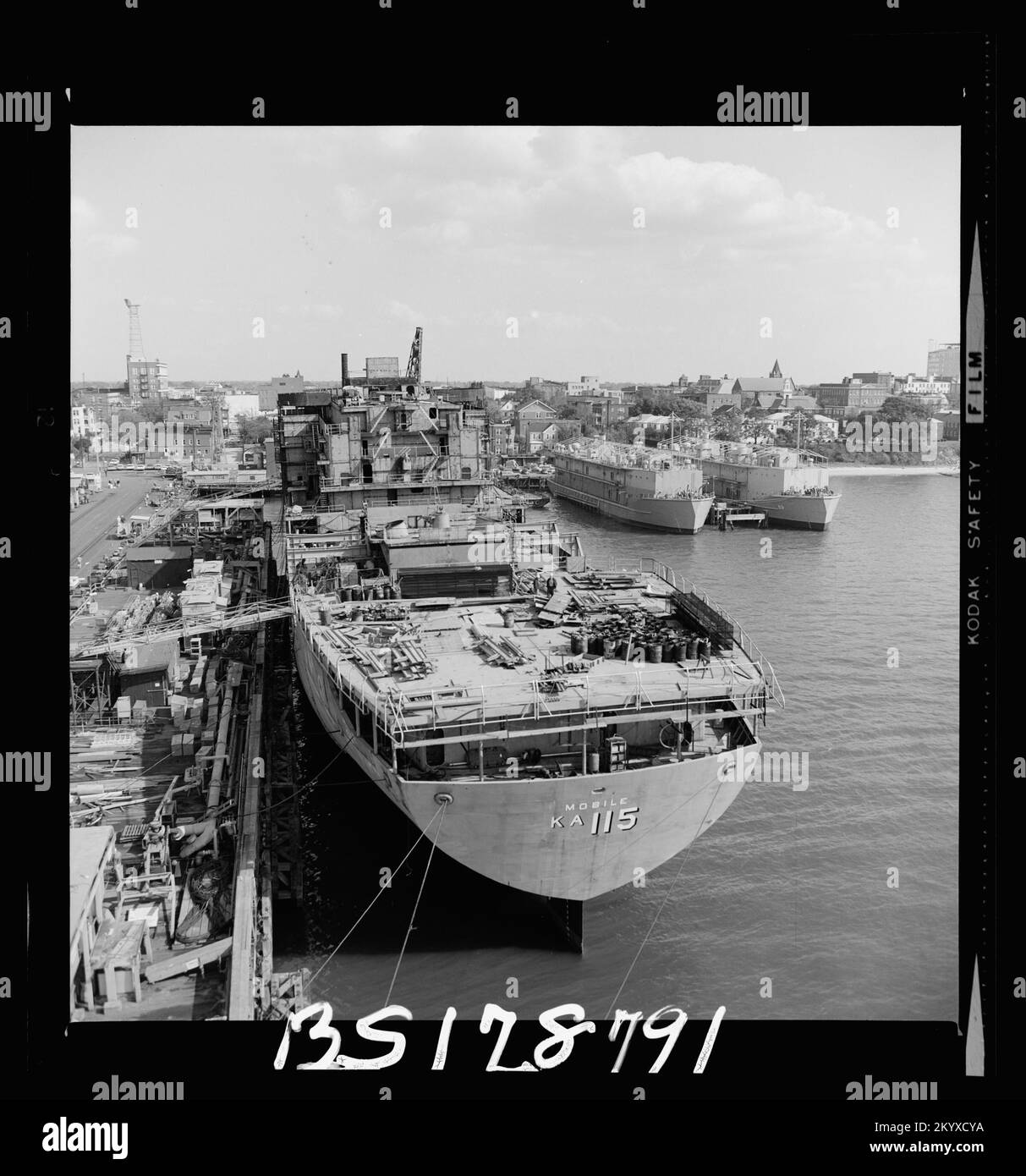 AKA-115 Mobile , Ships, Naval Vessels, Boats, Naval History, Navy Stock ...