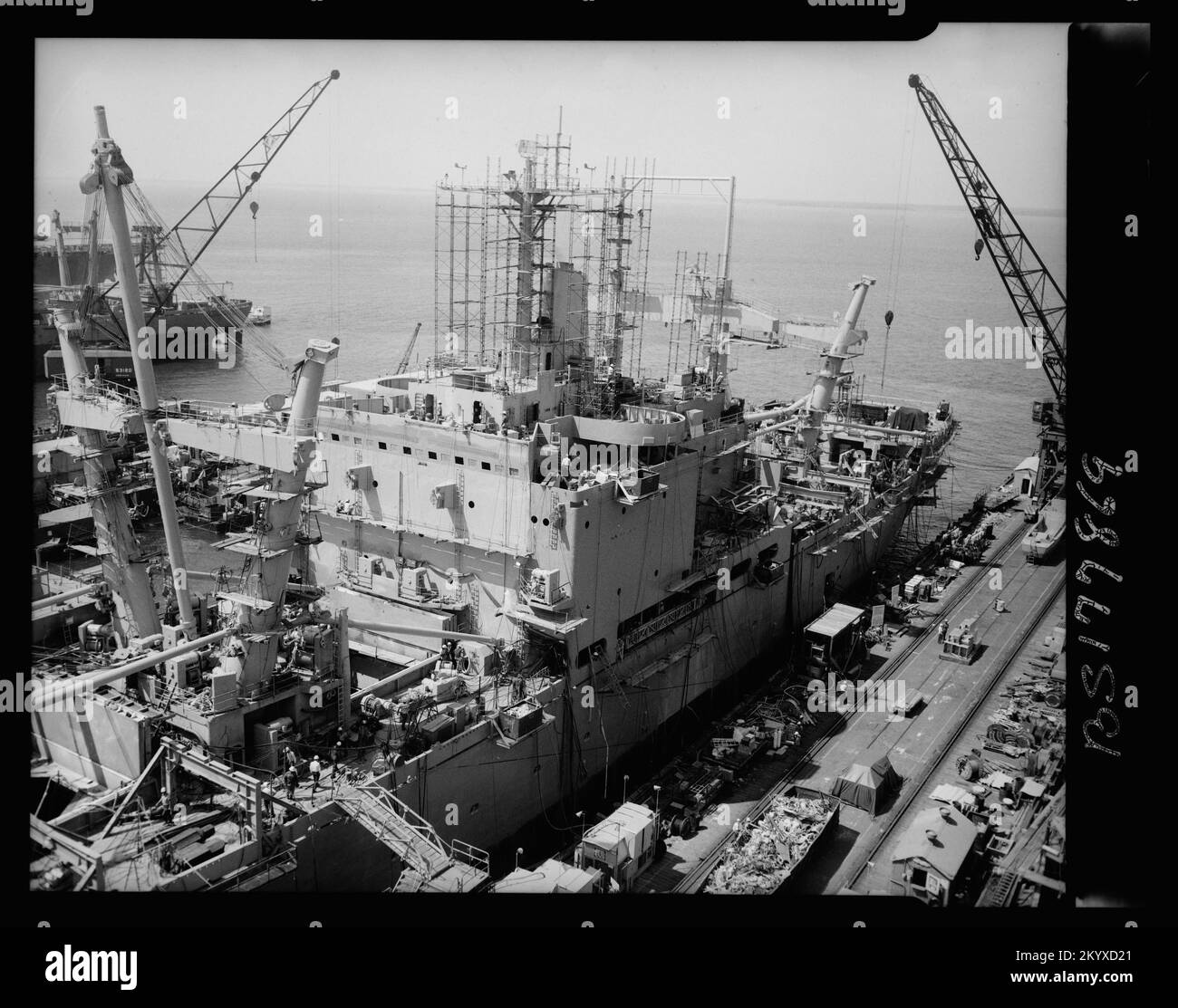 AKA-113 Charleston , Ships, Naval Vessels, Boats, Naval History, Navy ...