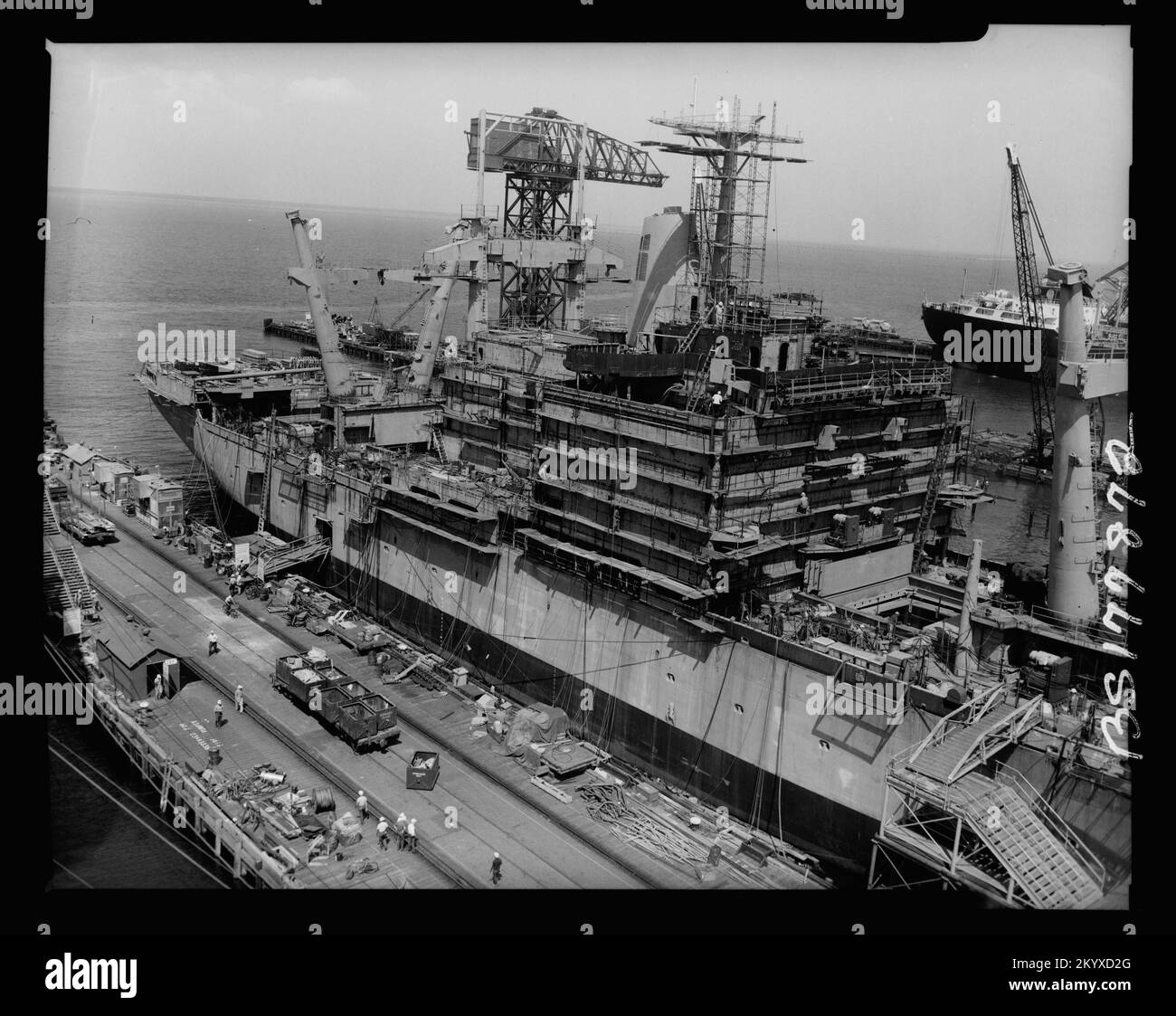 AKA-114 Durham , Ships, Naval Vessels, Boats, Naval History, Navy Stock ...