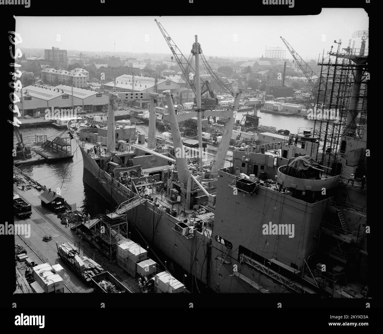 AKA-113 Charleston , Ships, Naval Vessels, Boats, Naval History, Navy ...