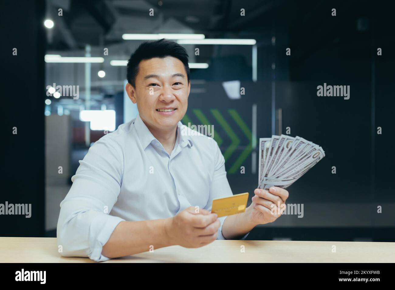 Loan approval concept man hi-res stock photography and images - Alamy