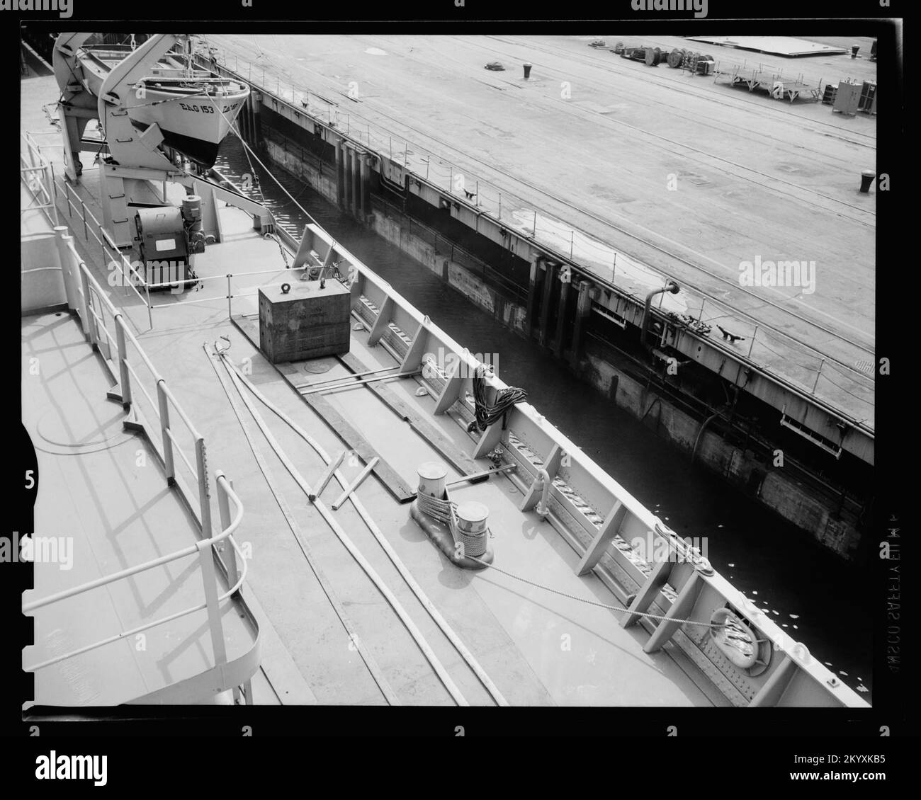 AG-153 Compass Island , Ships, Naval Vessels, Boats, Naval History ...