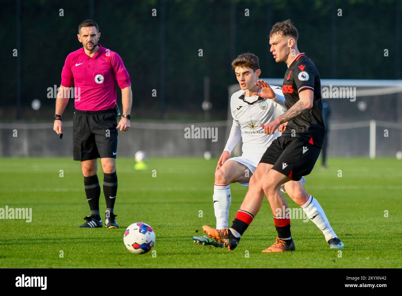 Sam malone hi-res stock photography and images - Alamy