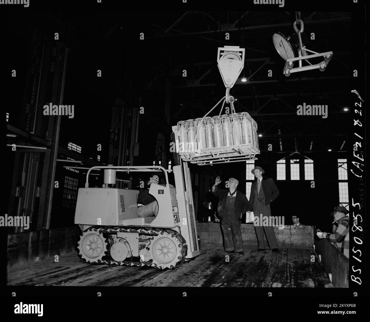 AE-21 Suribachi and AE-22 Mauna Kea , Ships, Naval Vessels, Boats ...